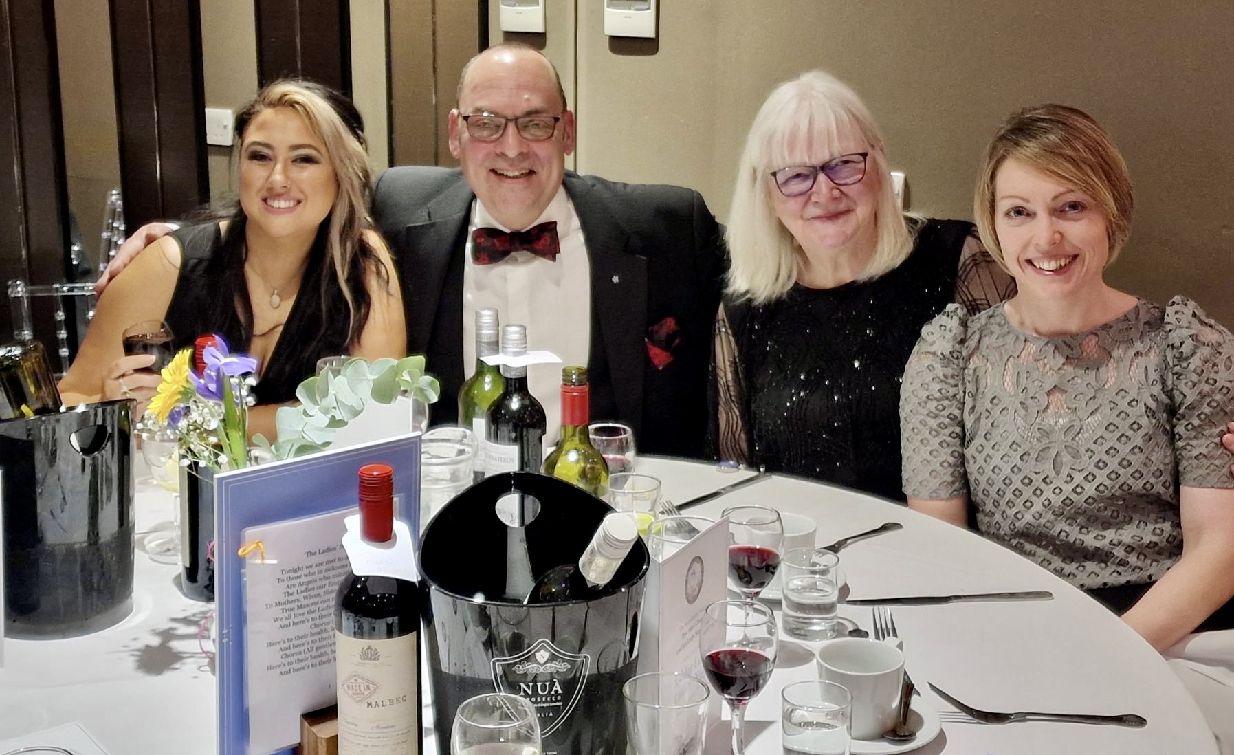 Lincoln Freemasons share £1,000 between two charities after night out ...